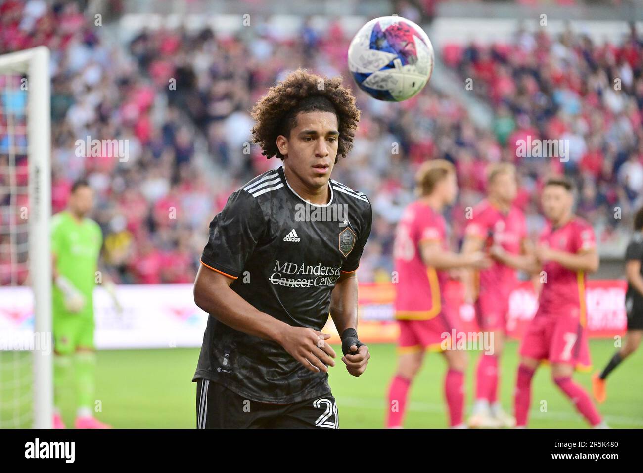 St. Louis, USA. 03rd June, 2023. Houston Dynamo midfielder Adalberto ...