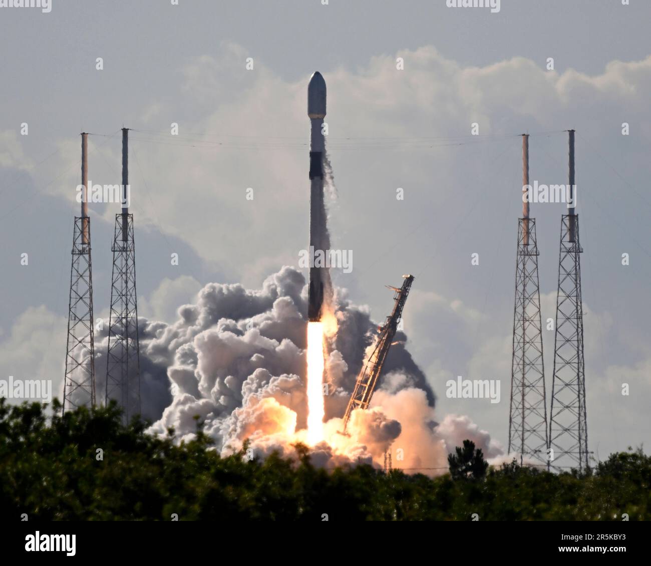 Cape Canaveral, Florida, USA. 04th June, 2023. A SpaceX Falcon 9 rocket ...