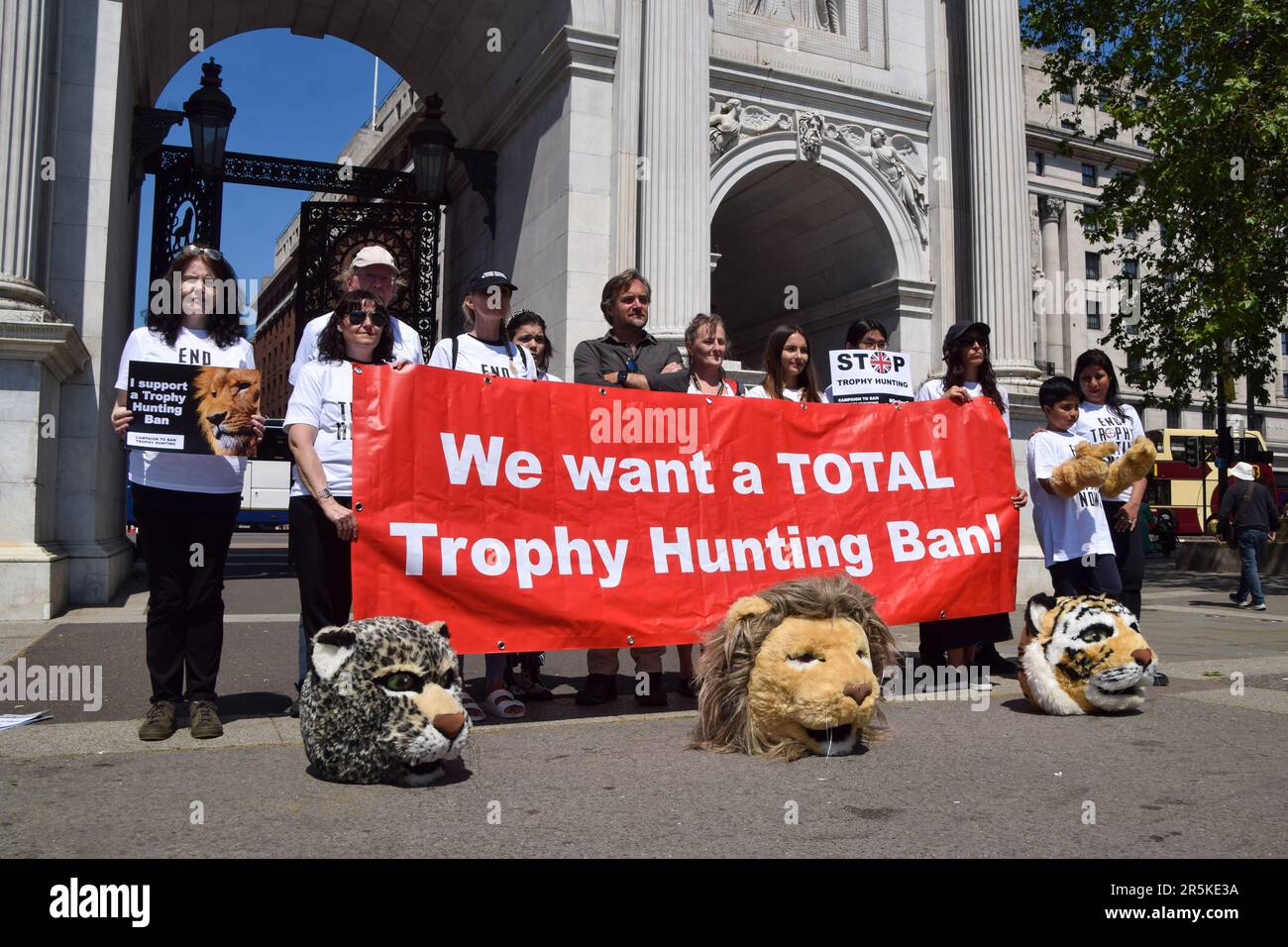 Ban hunts hi-res stock photography and images - Alamy