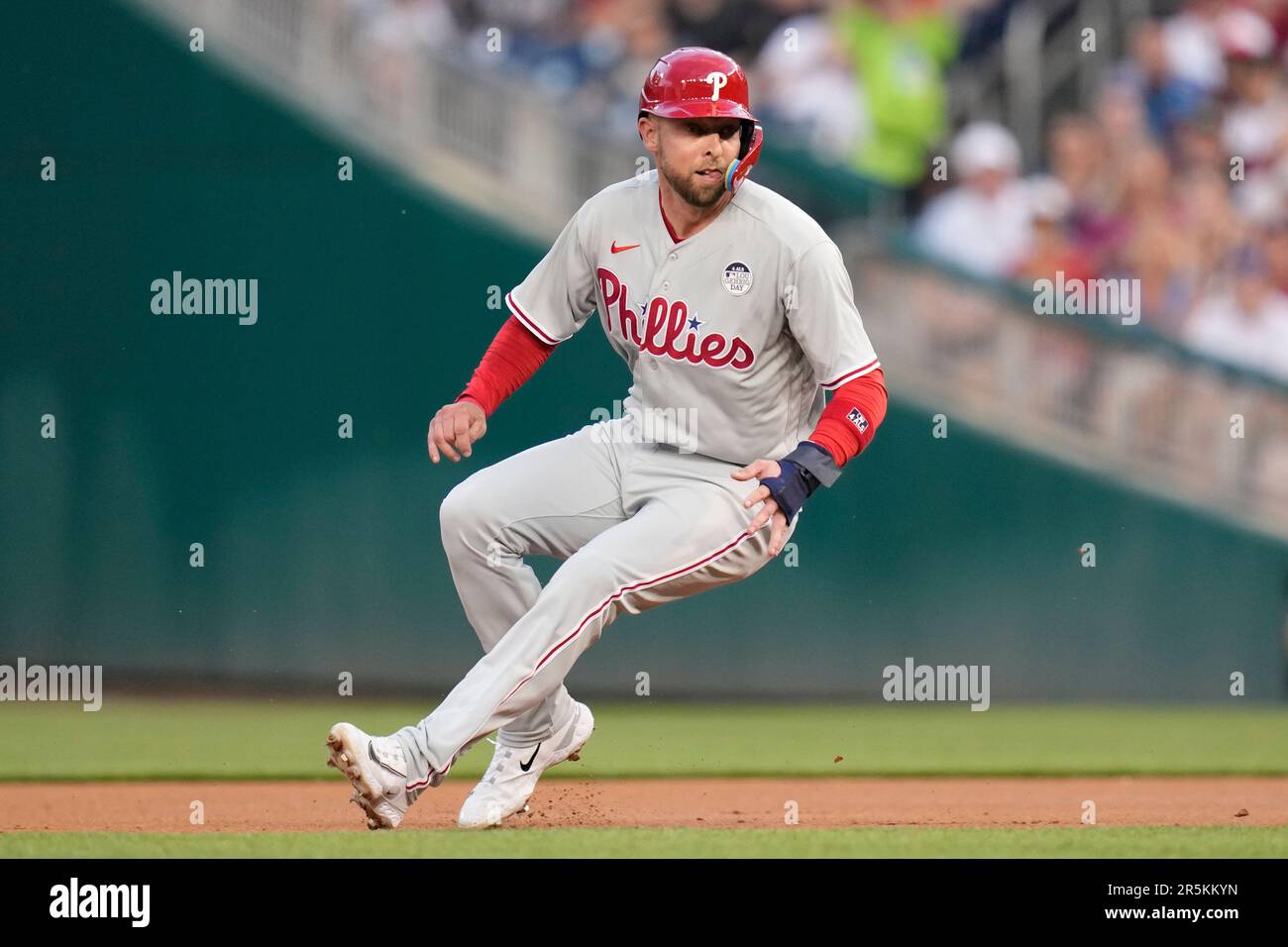Philadelphia Phillies' Drew Ellis attempts to steal second base during ...