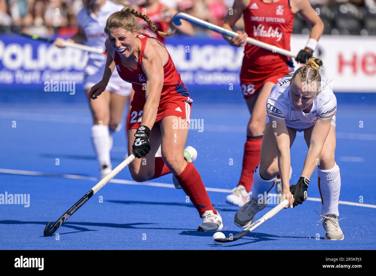 Lizzie ball hi-res stock photography and images - Alamy