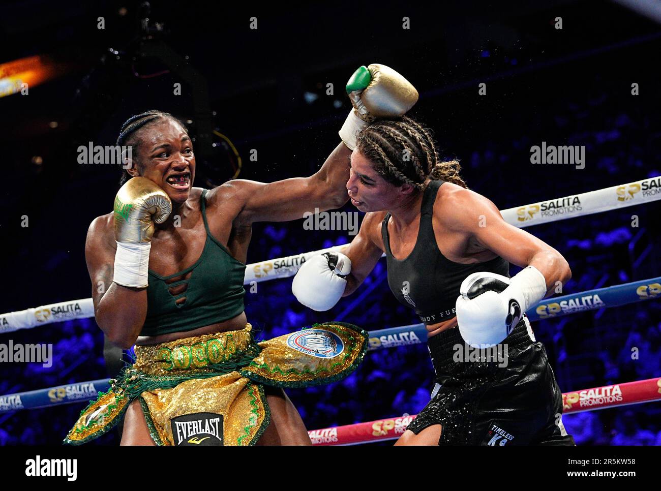 Detroit, Michigan, USA. 3rd June, 2023. Claressa Shields throws a punch ...