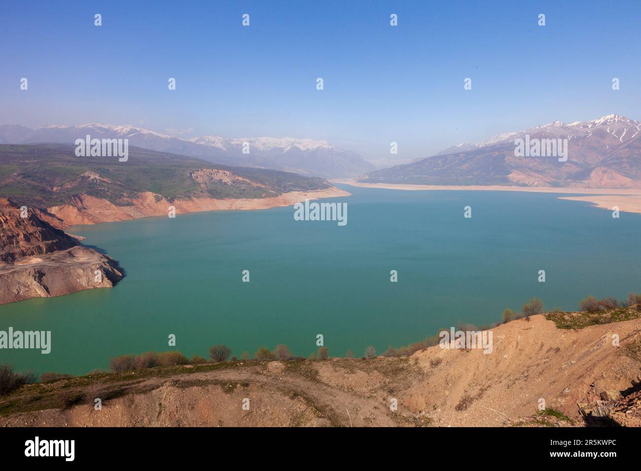 Charvak reservoir among the mountains with turquoise water Stock Photo ...