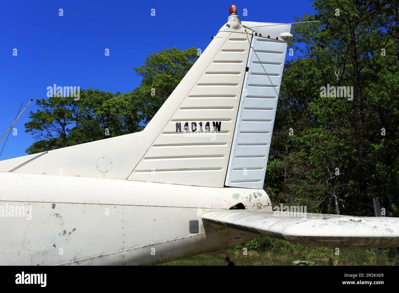 Tail section of 1966 Piper PA-32-300 Long Island, NY Stock Photo - Alamy