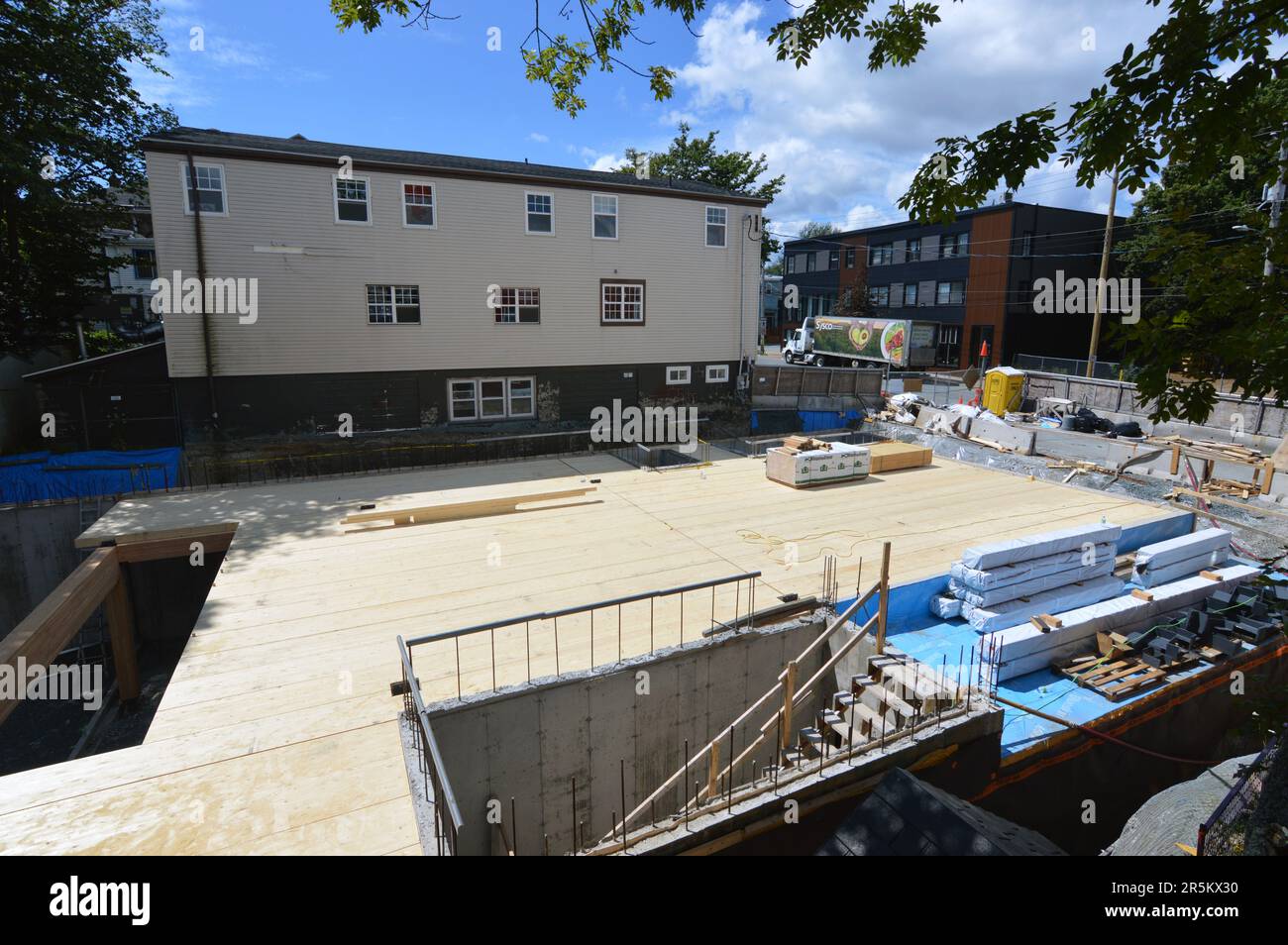 Construction of the FBM mixed-use building at 5560 Cunard Street ...