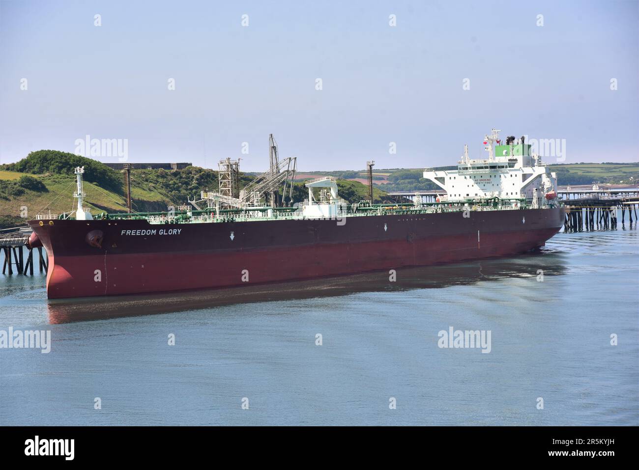 Vessel kaupang monrovia hi-res stock photography and images - Alamy
