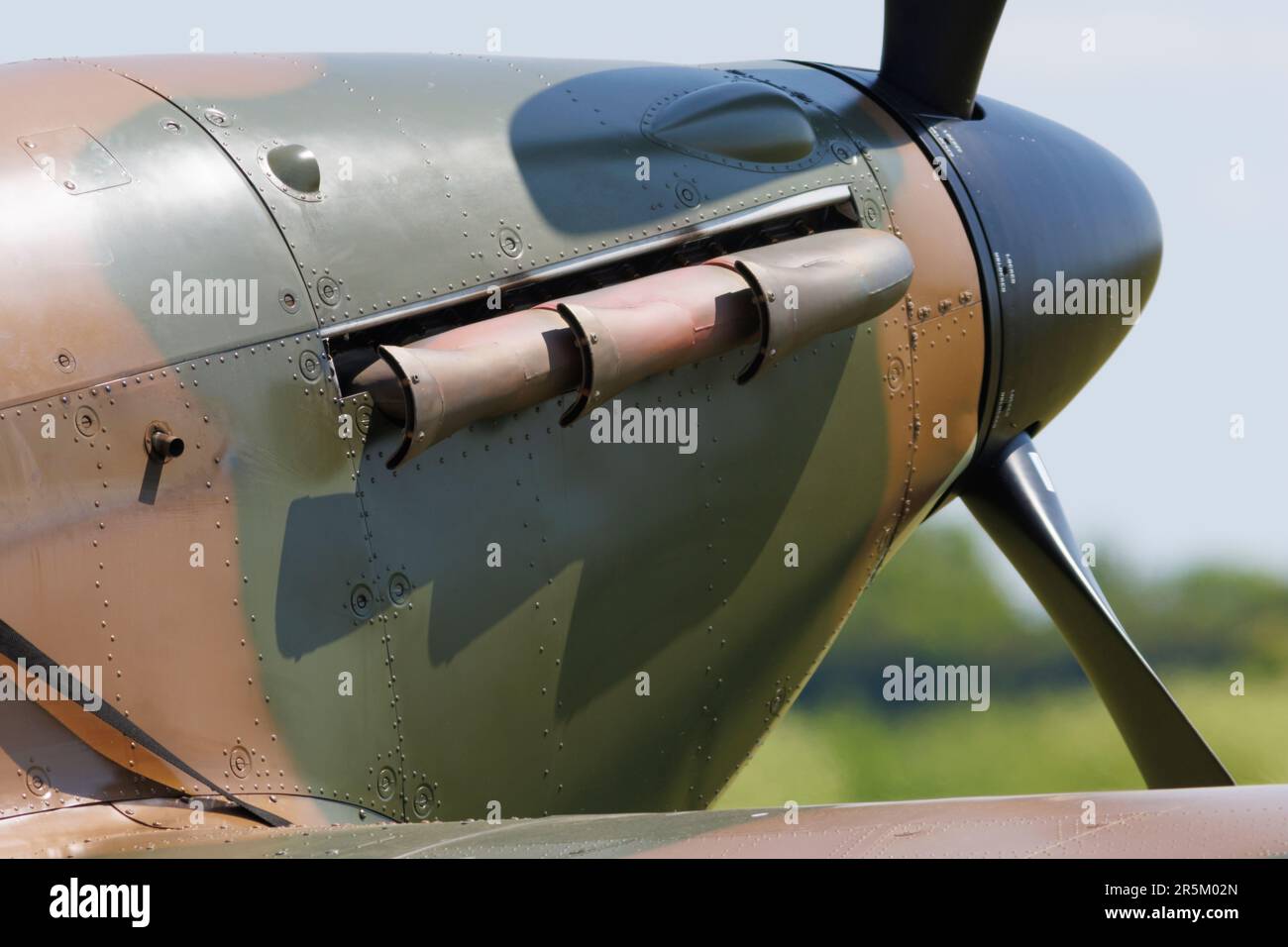 Spitfires duxford hi-res stock photography and images - Alamy