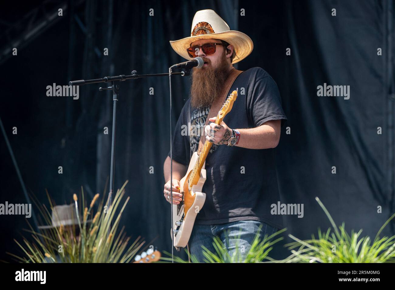 Isaac Gibson of 49 Winchester performs at Railbird Music Festival on ...
