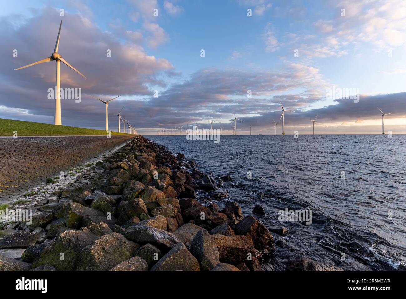 Power plant turbine onshore hi-res stock photography and images - Alamy