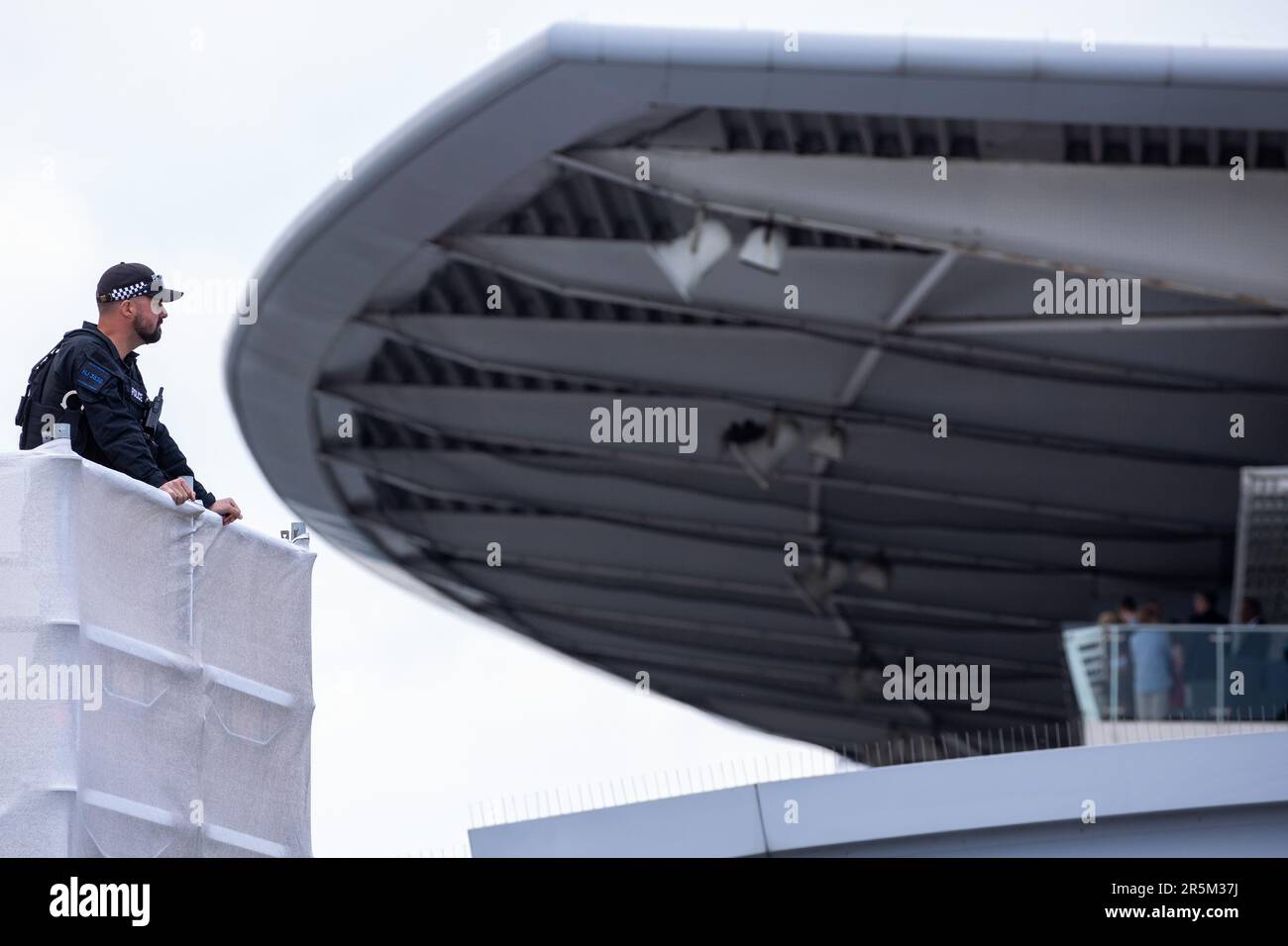 Epsom, 3rd June, 2023. A police officer from the Tactical Firearms ...