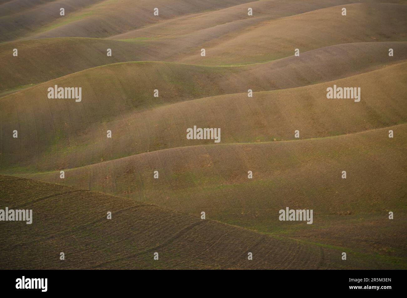 Curves landscapes hi-res stock photography and images - Alamy