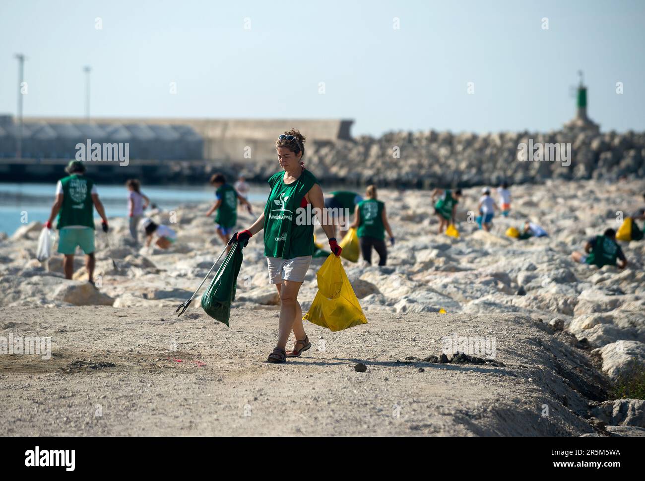 Malaga, Spain. 04th June, 2023. Volunteers are seen collecting waste ...