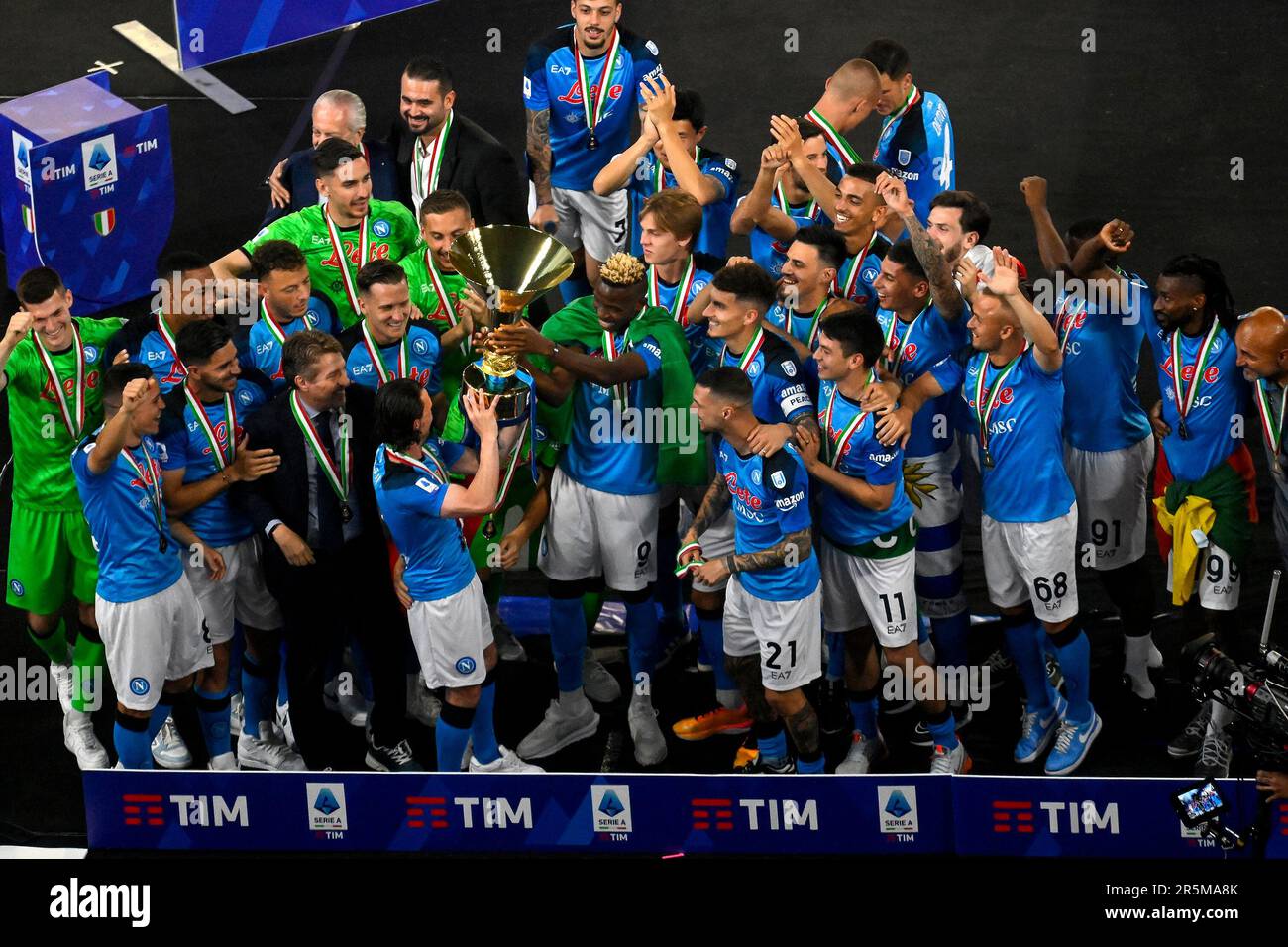 Naples, Italy. 04th June, 2023. Victor Osimhen of SSC Napoli lifts the ...