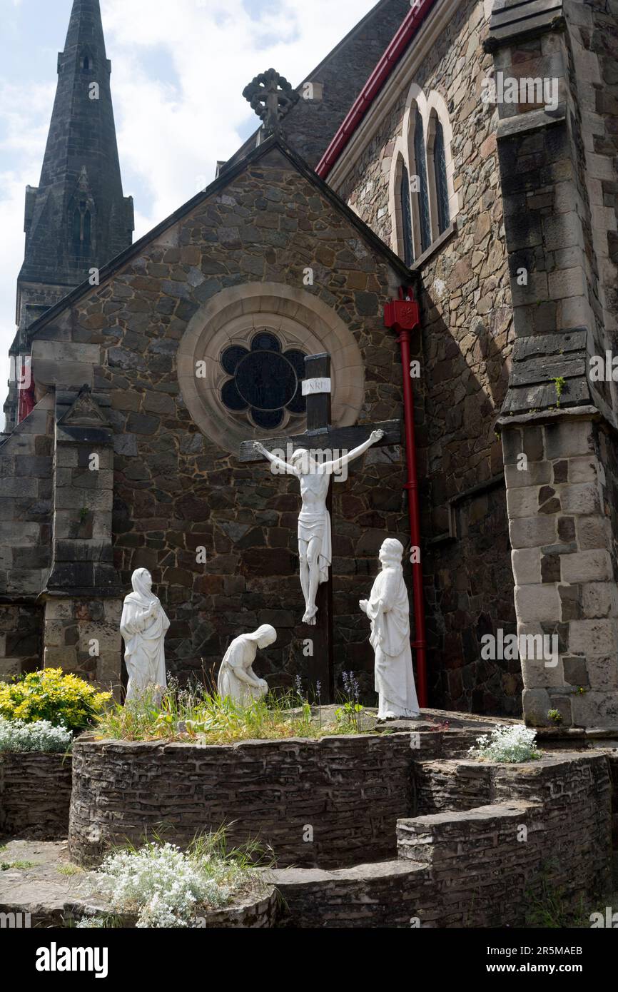 Crucifixion statues at St. Osburg’s Catholic Church, Coventry, West ...