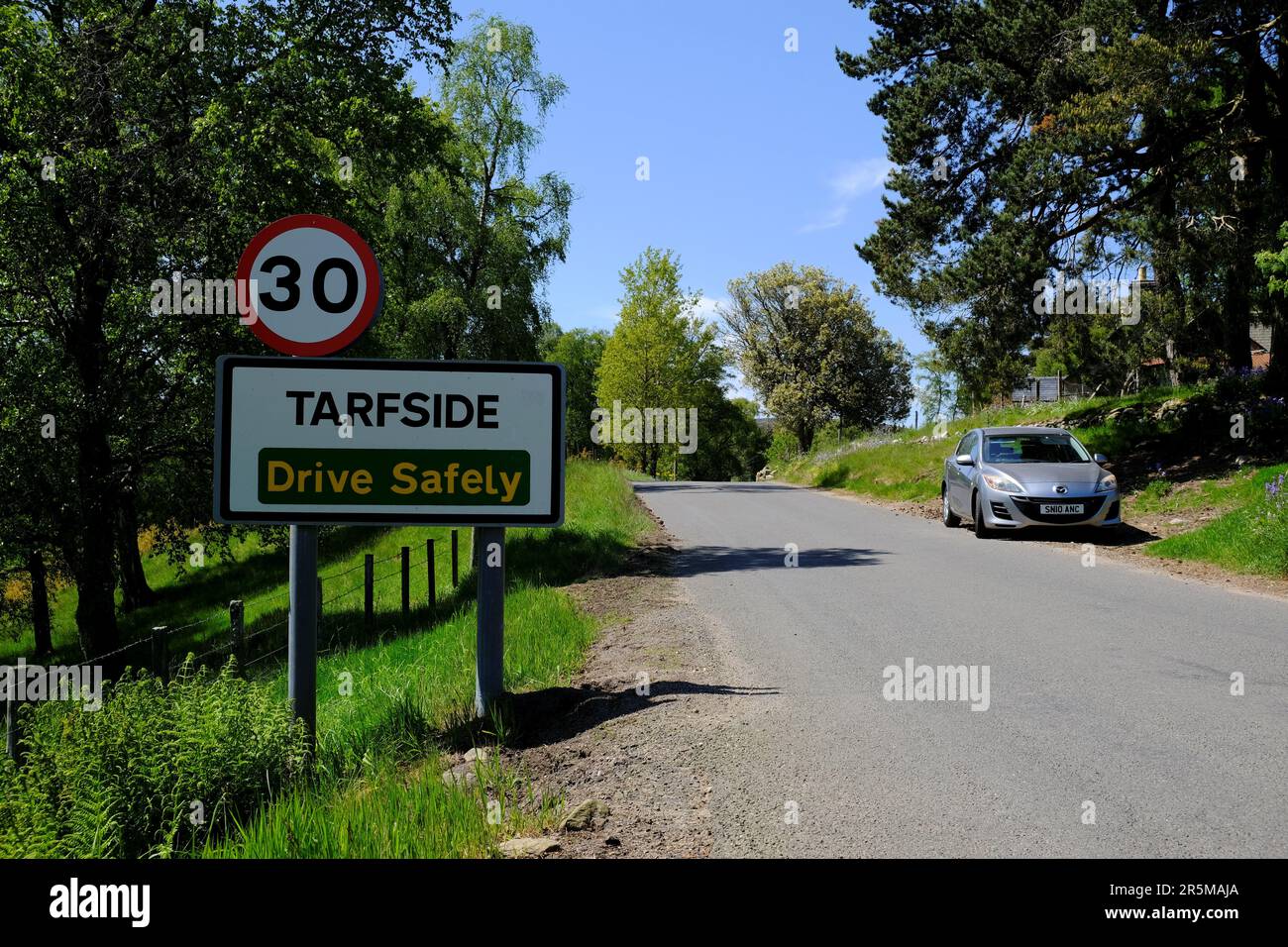 Glen esk hi-res stock photography and images - Alamy