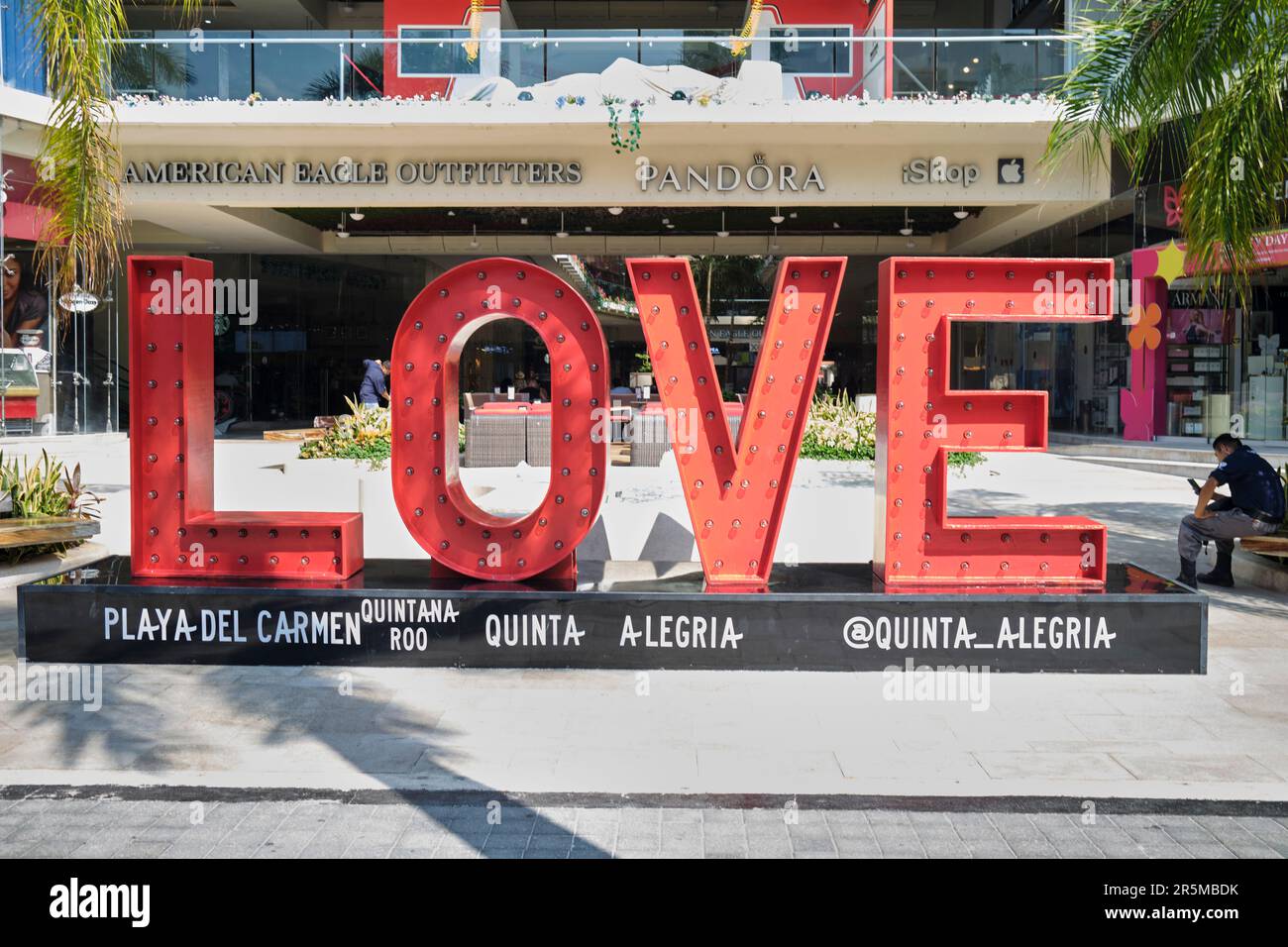 Love Sign on 5th Avenue Shopping Street Playa Del Carmen Yucatan Mexico ...