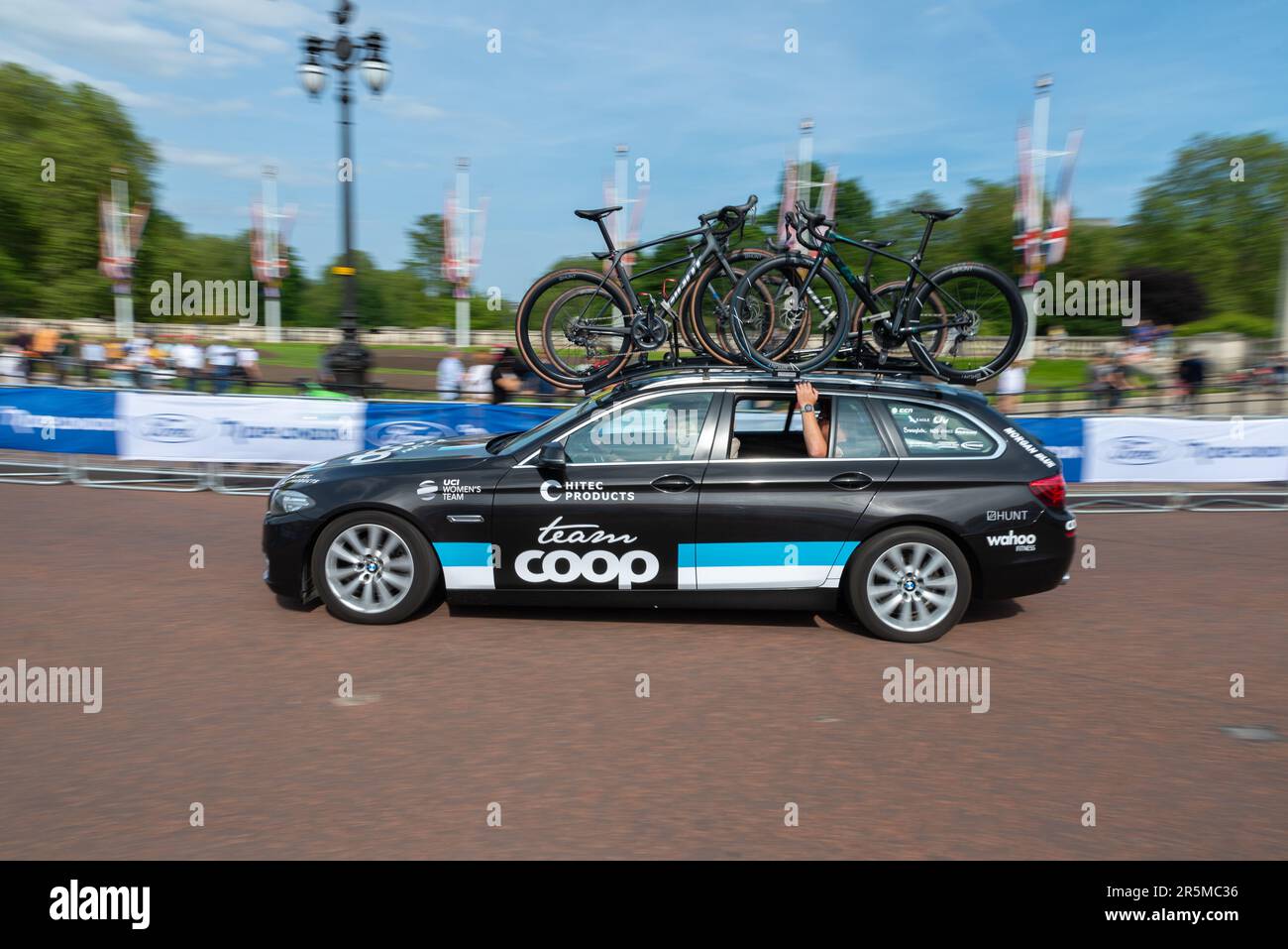 Car support hi-res stock photography and images - Alamy