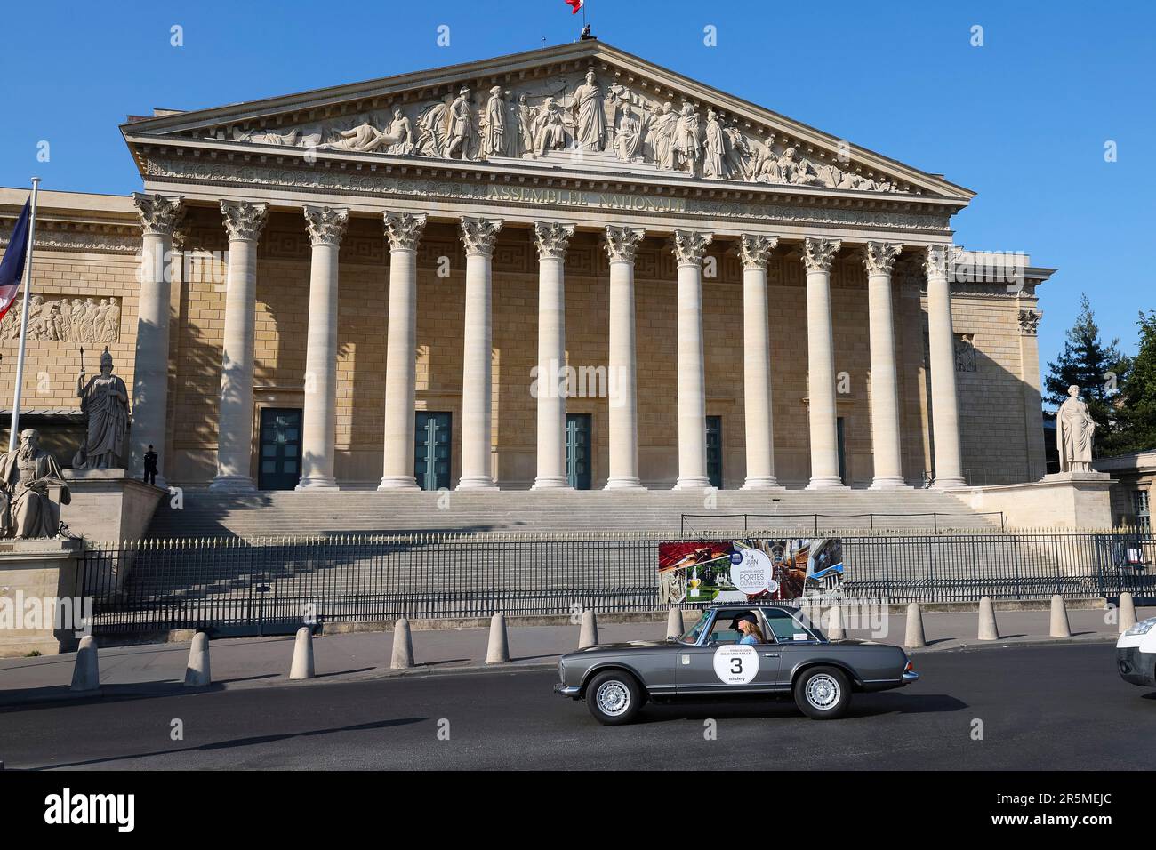 03 Tilly HARRISON, Samantha DENT, Mercedes Benz 280 SL 1970, during the ...