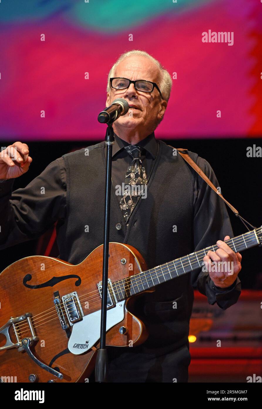 Hiawassee, GA, USA. 3rd June, 2023. The Cowsills, Bob Cowsill on stage ...