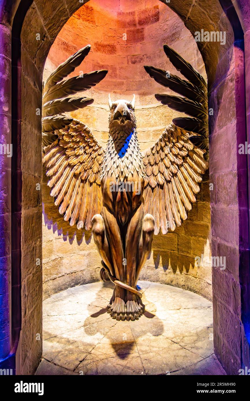 Phoenix gargoyle guards a staircase in Hogwarts in the Harry Potter ...