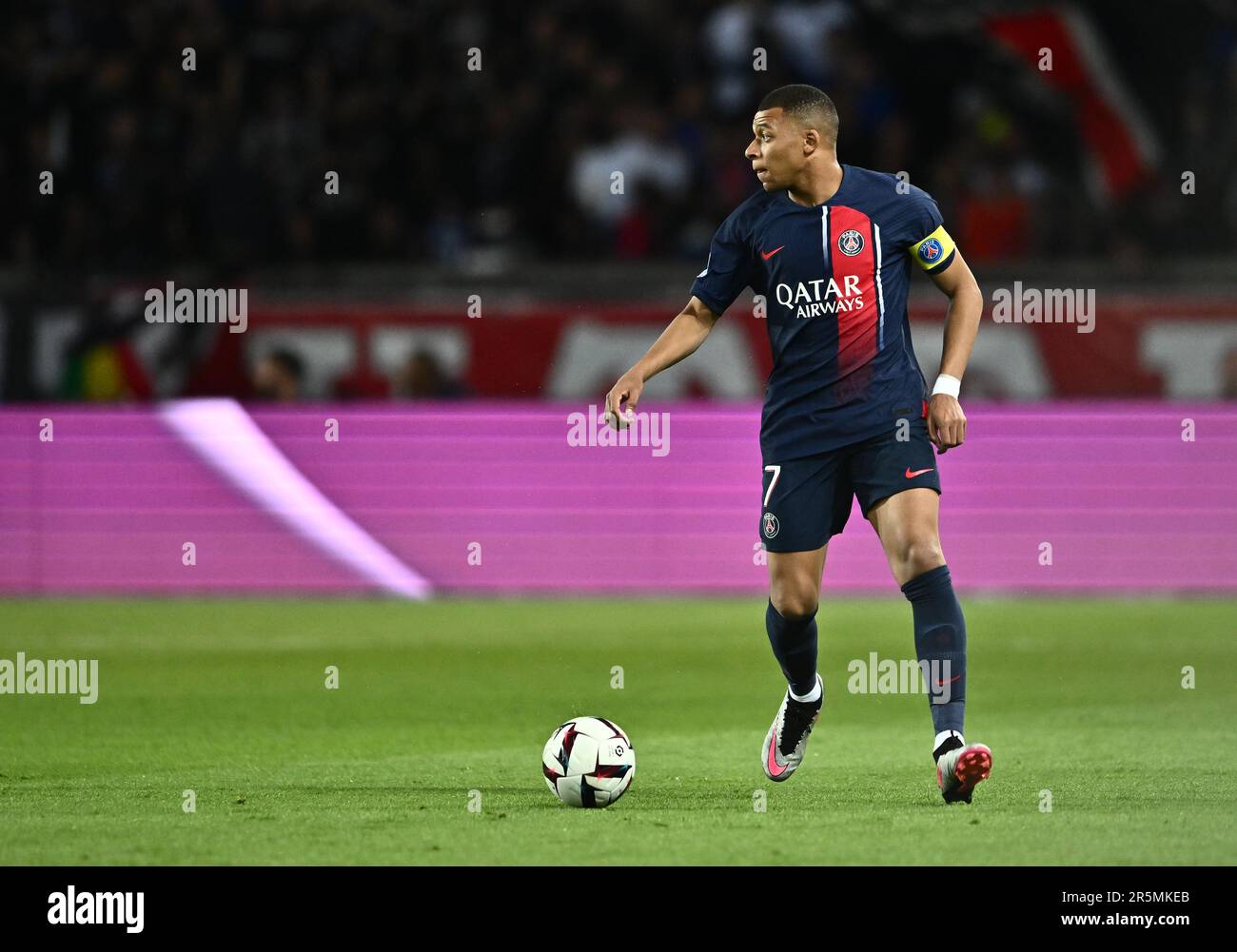 Kylian mbappe france kit hi-res stock photography and images - Alamy