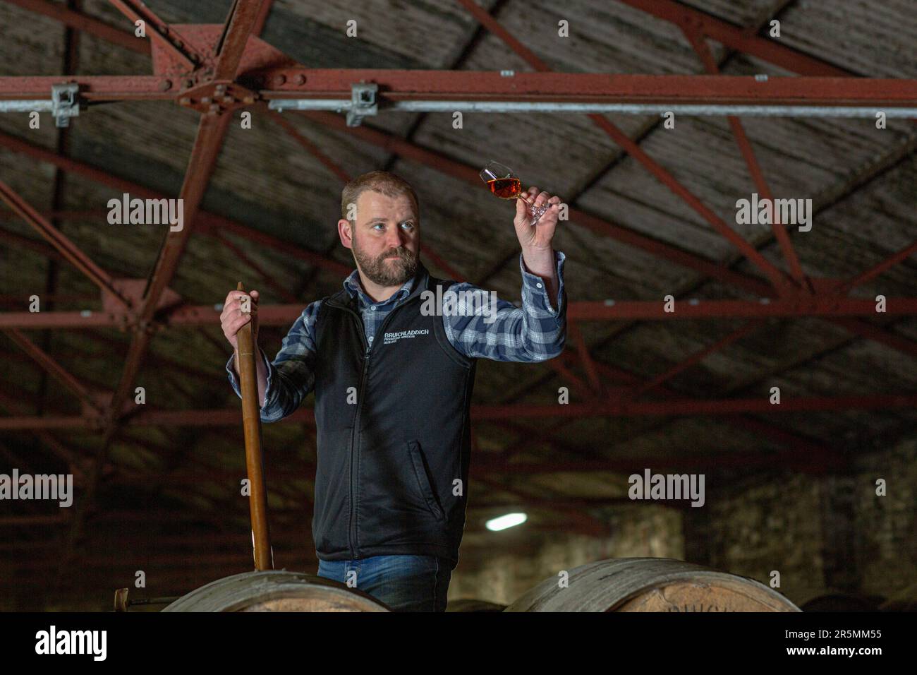Whiskey thief distillery hi-res stock photography and images - Alamy