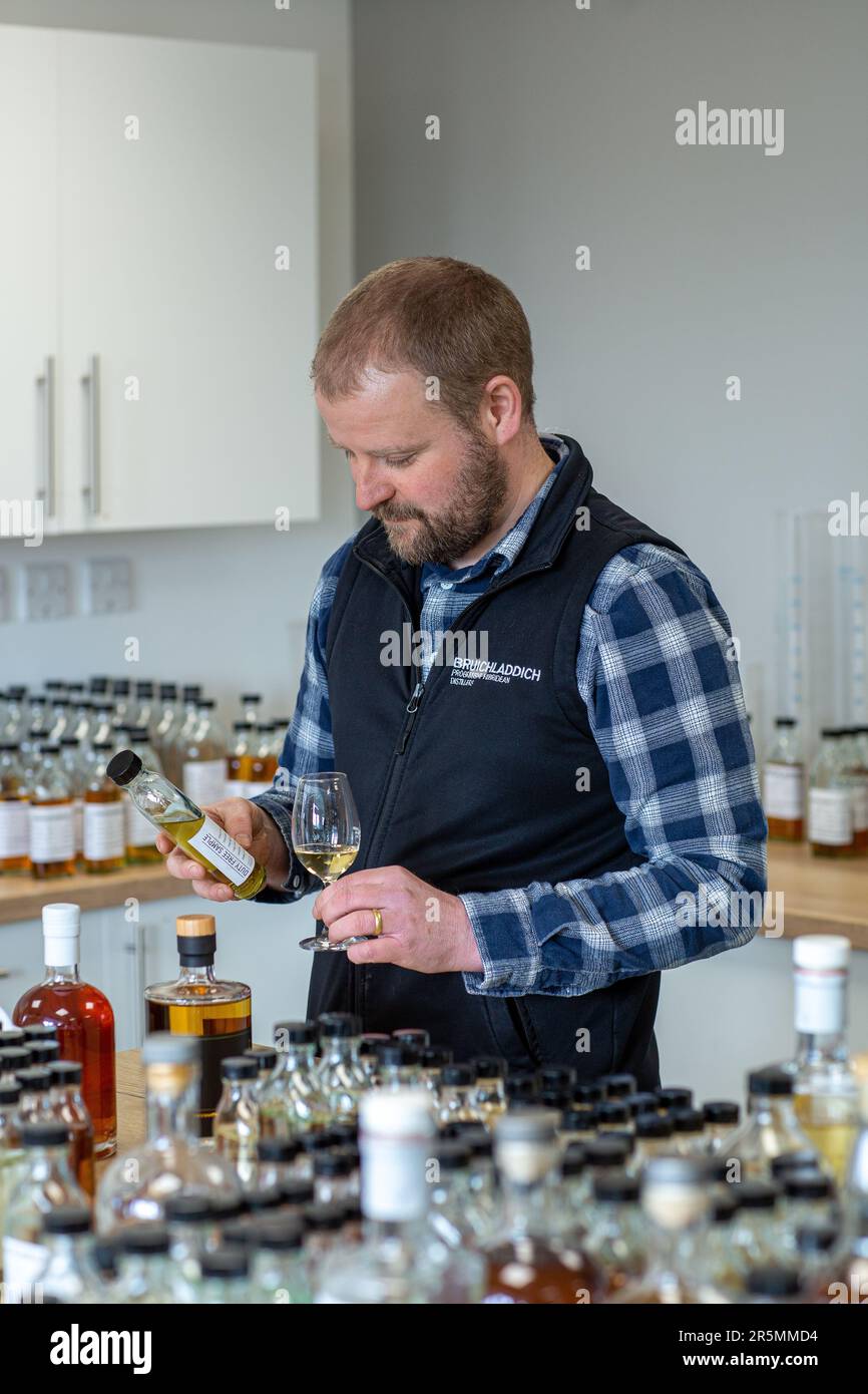 Whisky bottel hi-res stock photography and images - Alamy