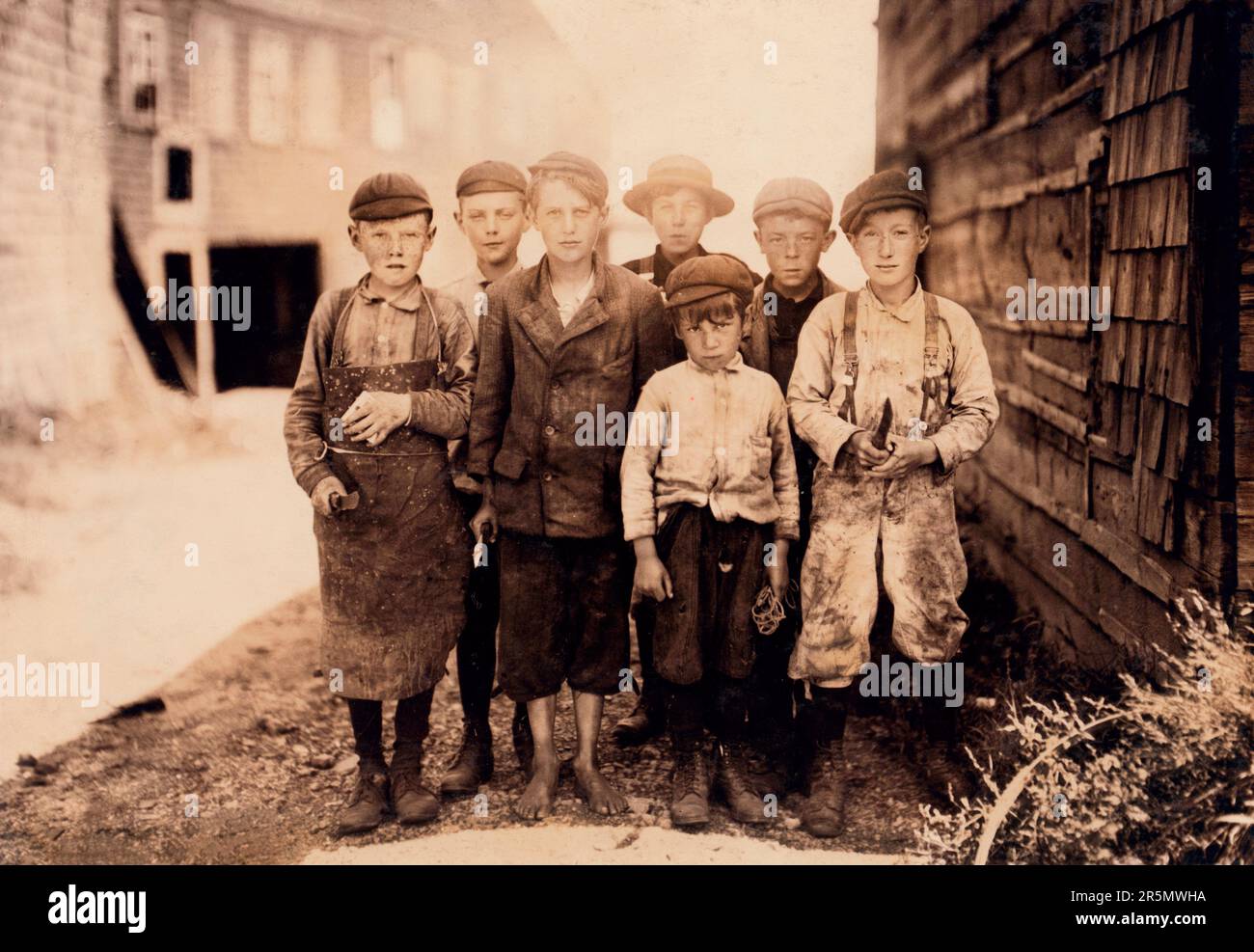 Child workers lewis hine hi-res stock photography and images - Alamy