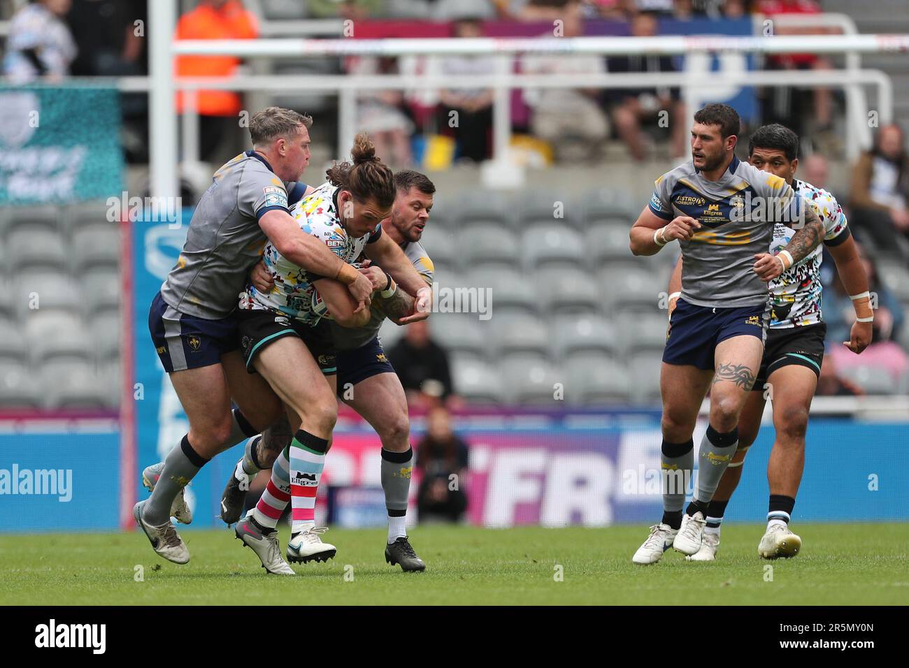 Newcastle, UK. 4th June 2023.Robbie Mulhern of Leigh Leopards battles ...