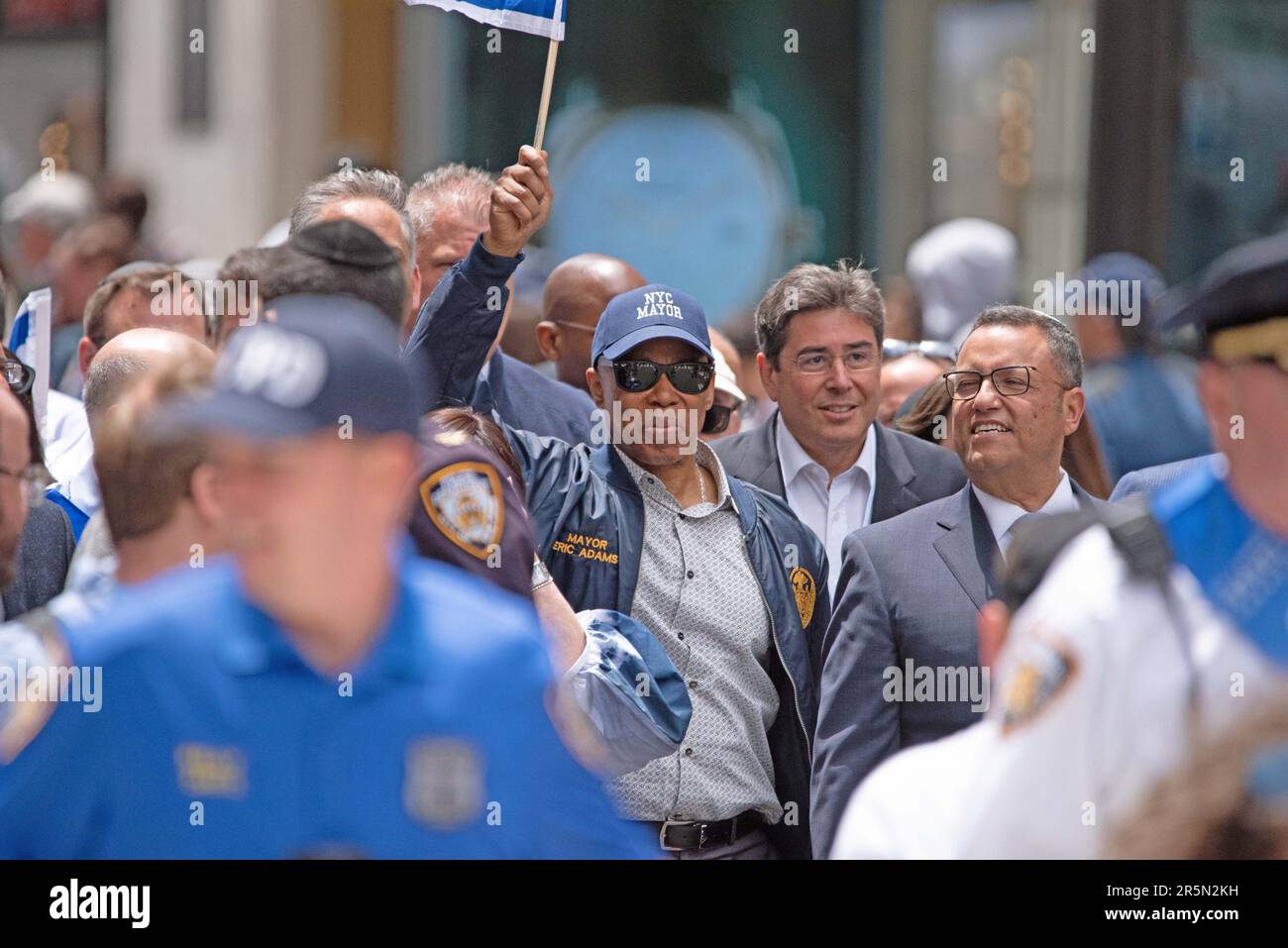 1965 marching bands parade floats hi-res stock photography and images ...