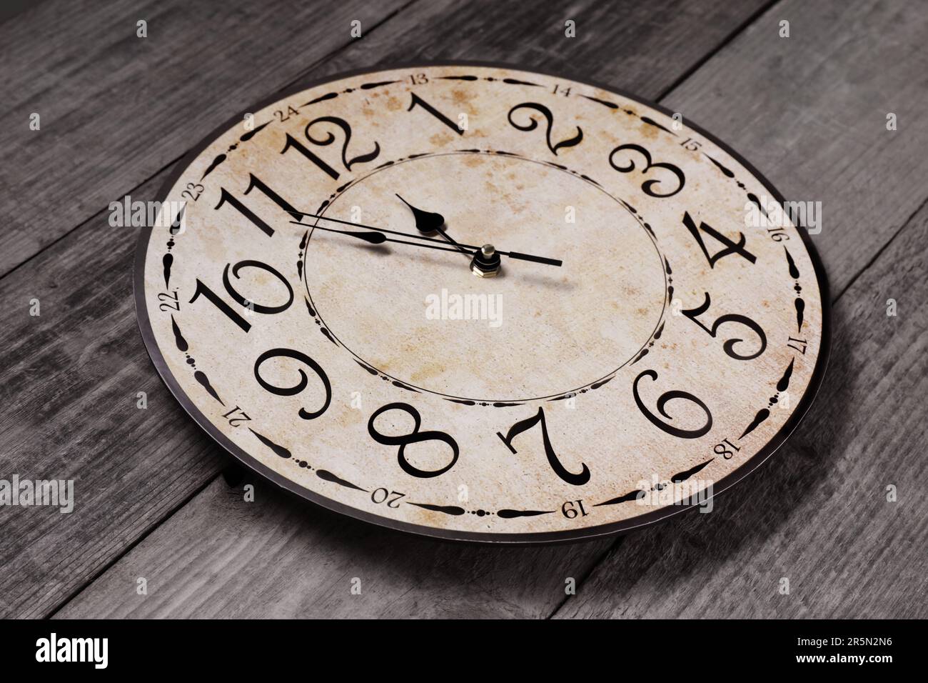 Until midnight hi-res stock photography and images - Alamy