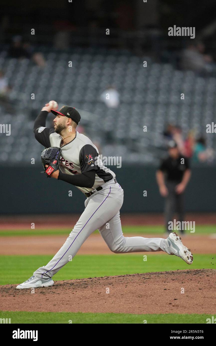 Riley pint hi-res stock photography and images - Alamy