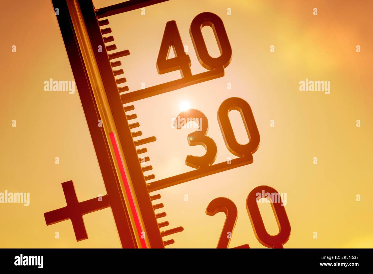 Symbolic image, global warming, thermometer in front of sun, Sahara ...