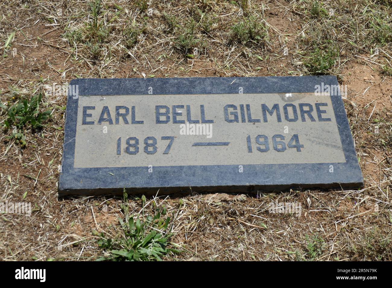 Los Angeles, California, USA 3rd June 2023 Entrepreneur Earl Gilmore Grave in Section G at ...