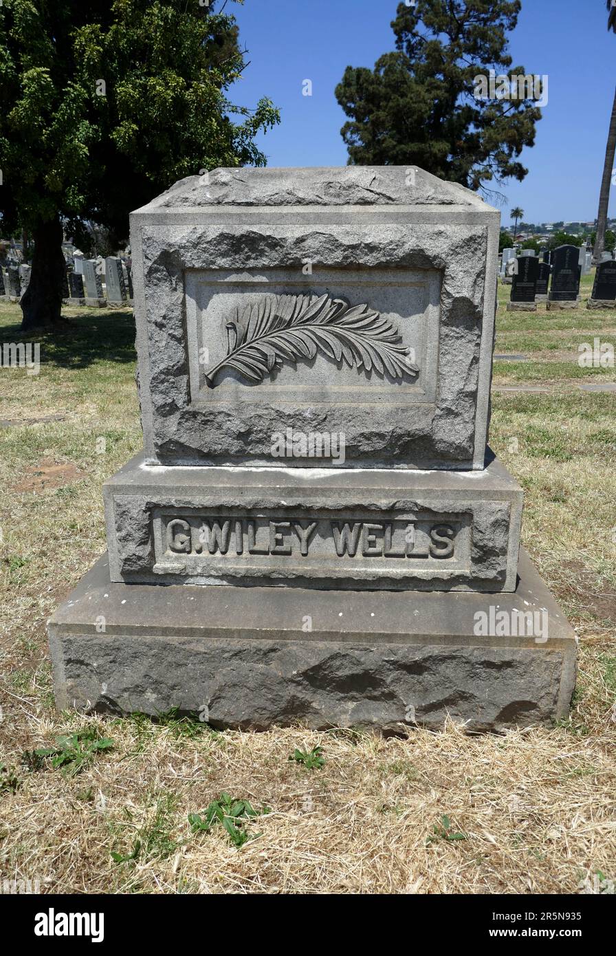 3 old wells hi-res stock photography and images - Alamy