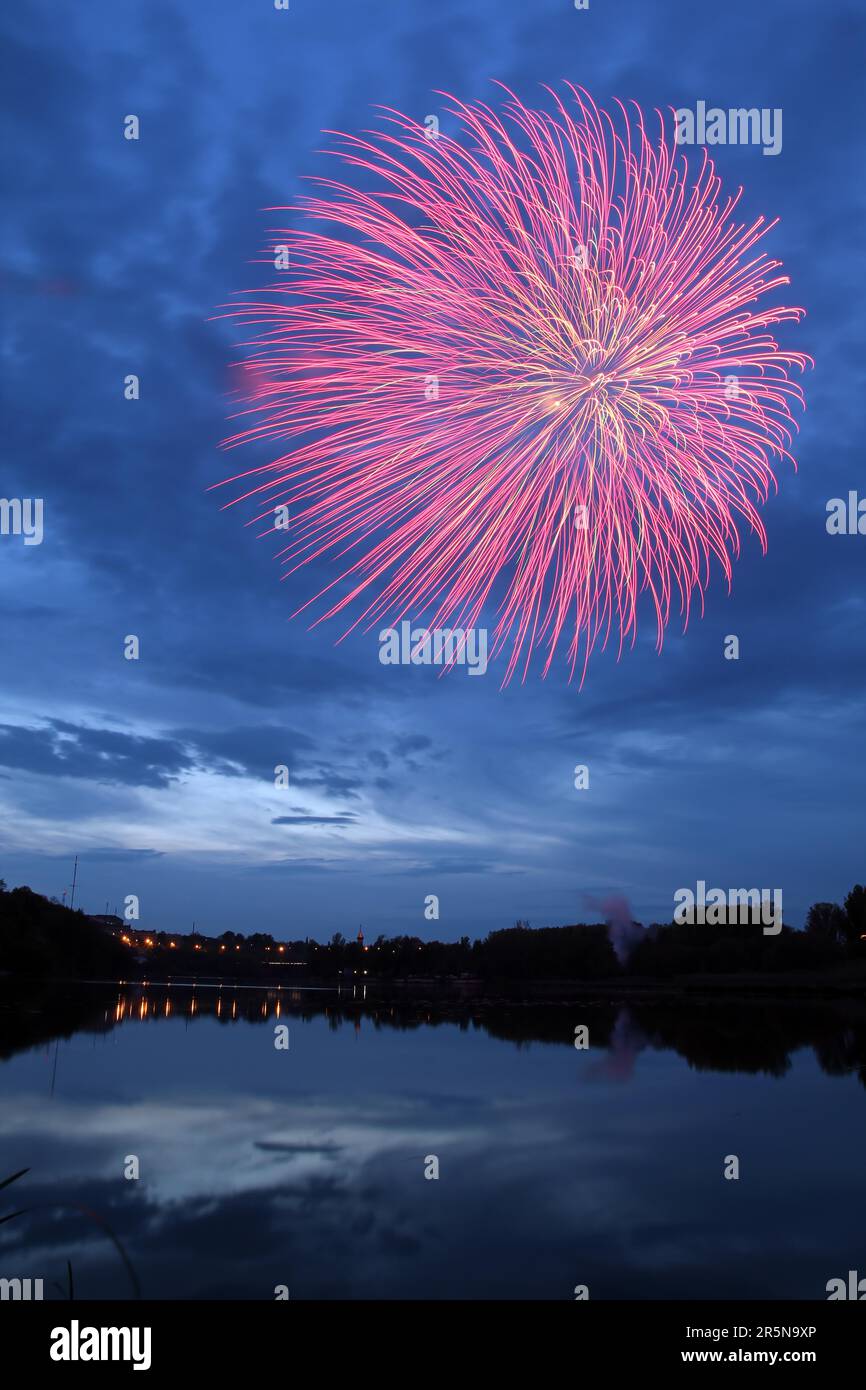 Fireworks architecture hi-res stock photography and images - Alamy