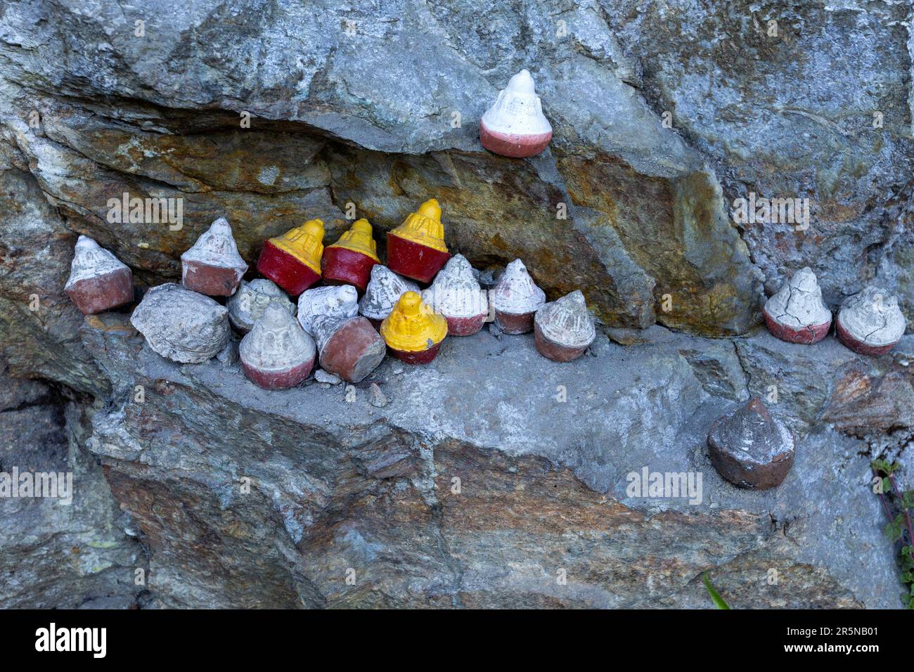 Tsa-Tsa – the miniature stupas of Bhutan Stock Photo - Alamy
