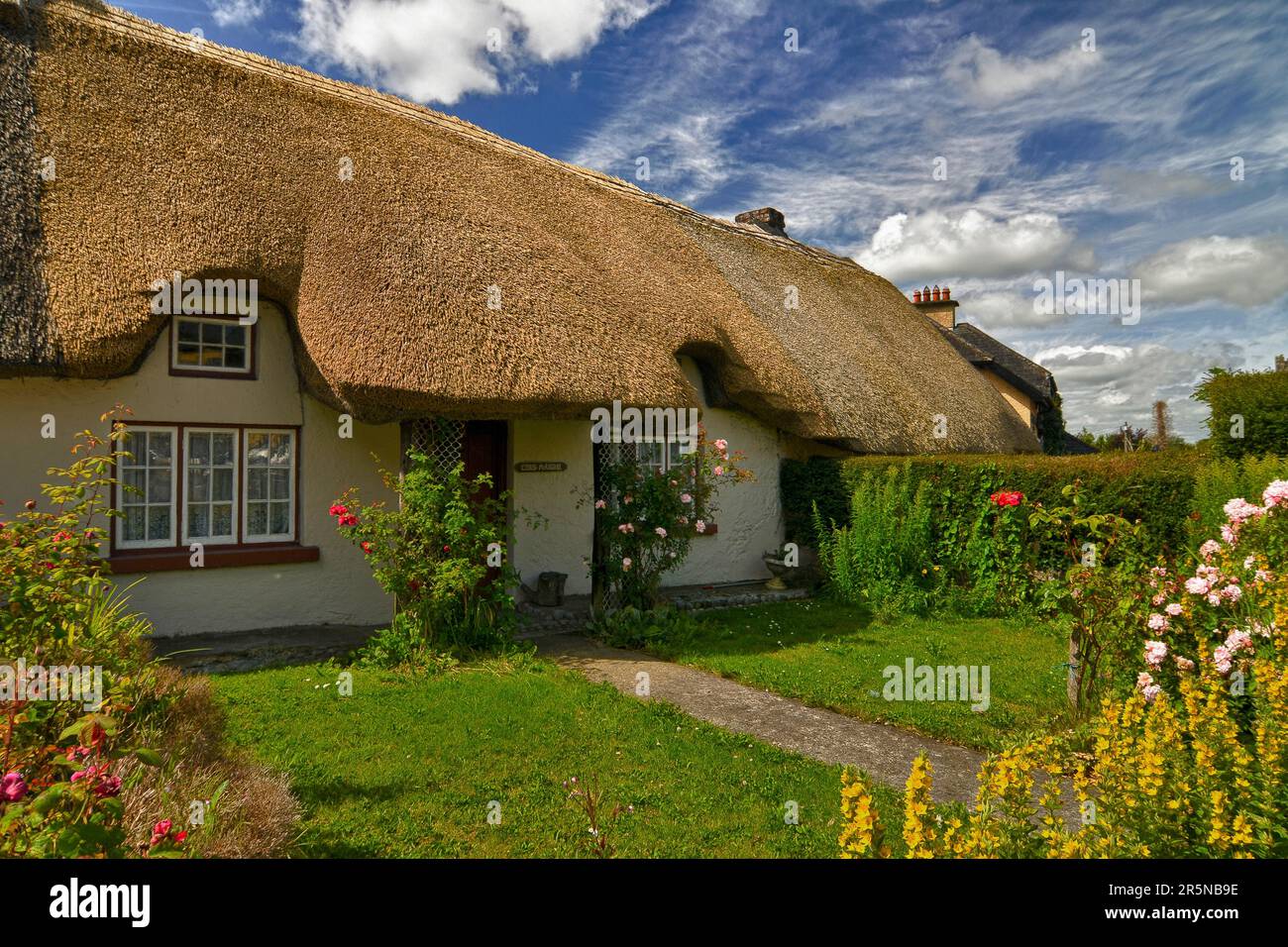 Typical irish architecture hi-res stock photography and images - Alamy