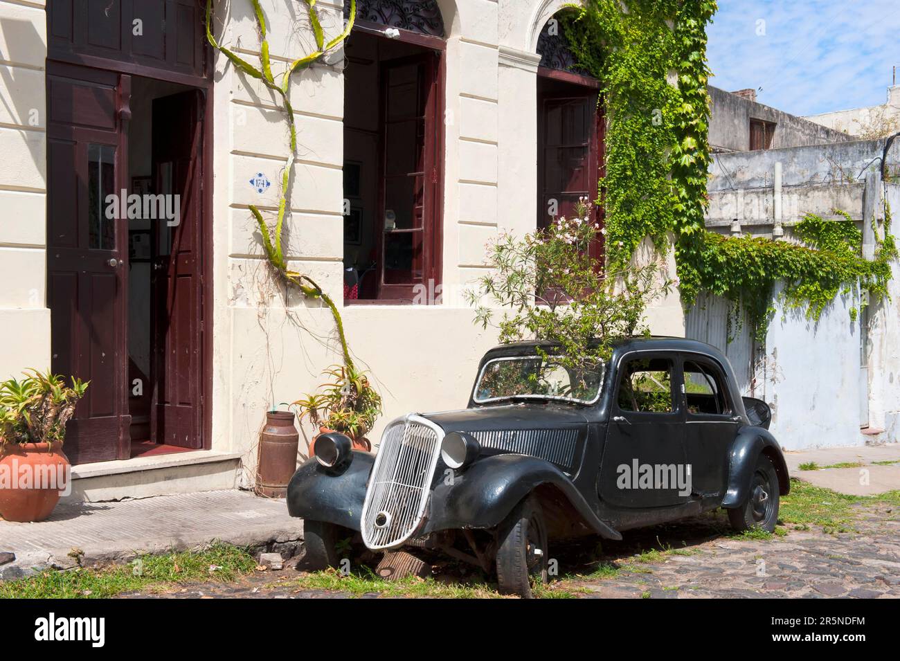 Vintage car in front of the house, classic car, Colonia del Sacramento ...