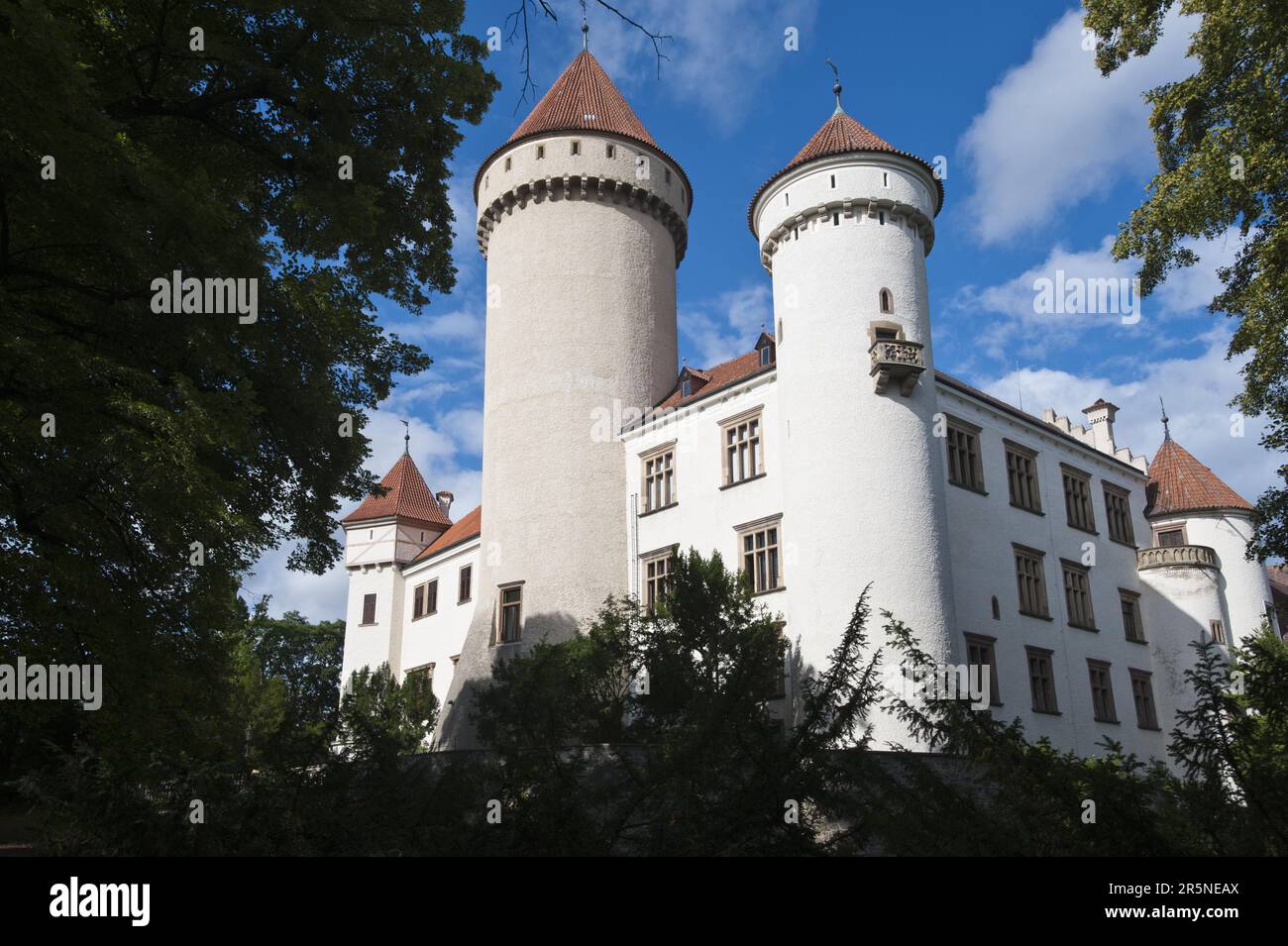Eastern european architecture hi-res stock photography and images - Alamy