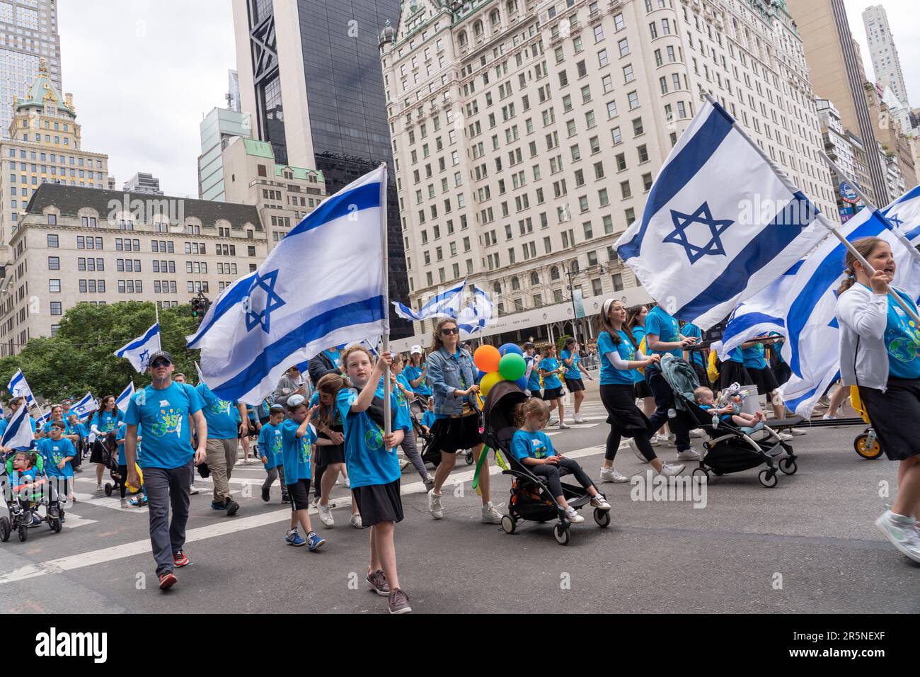 NEW YORK, NEW YORK - JUNE 04: Participants holding Israeli flags and ...