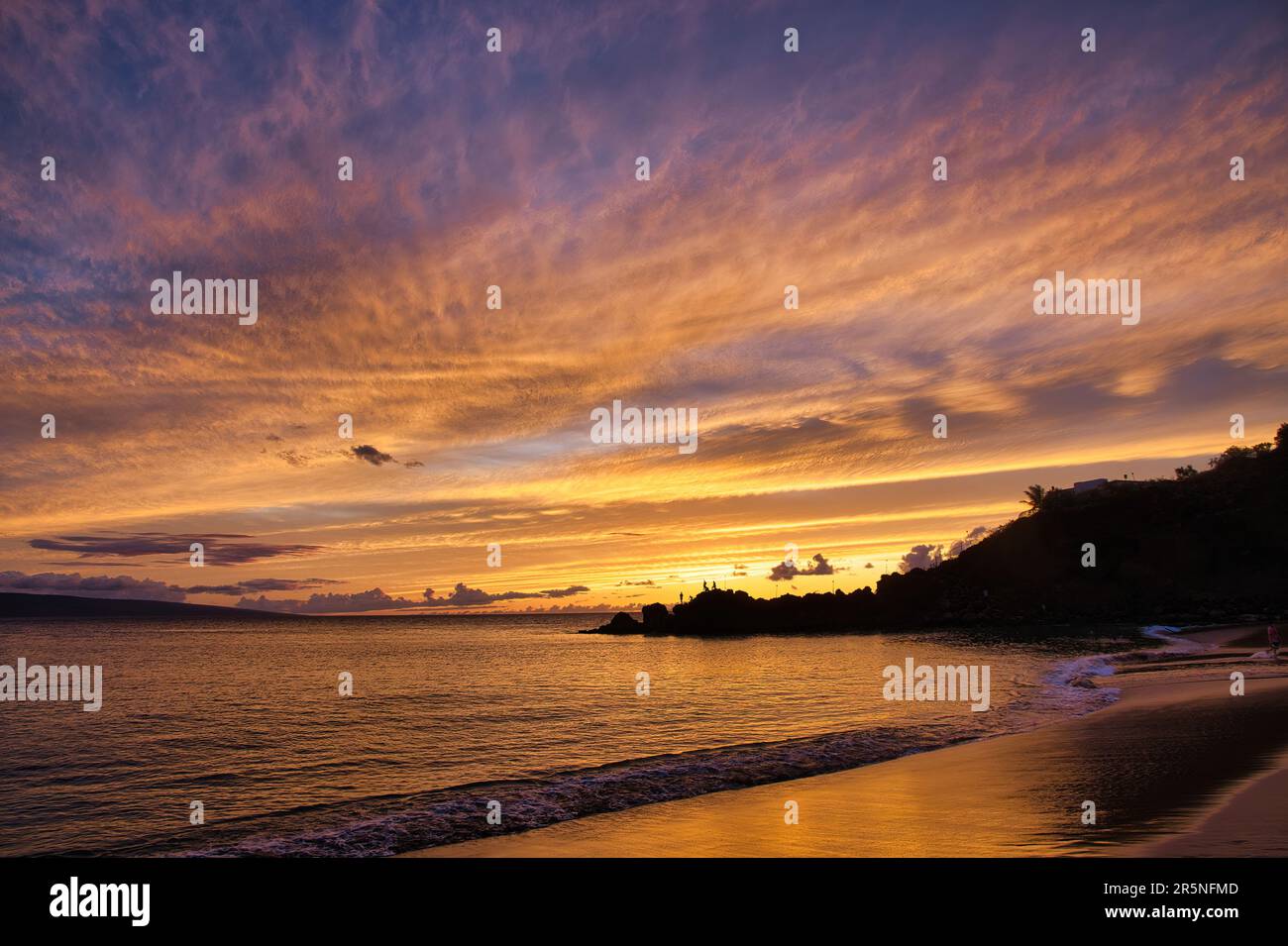 Kaanapali sunset maui hawaii hi-res stock photography and images - Alamy
