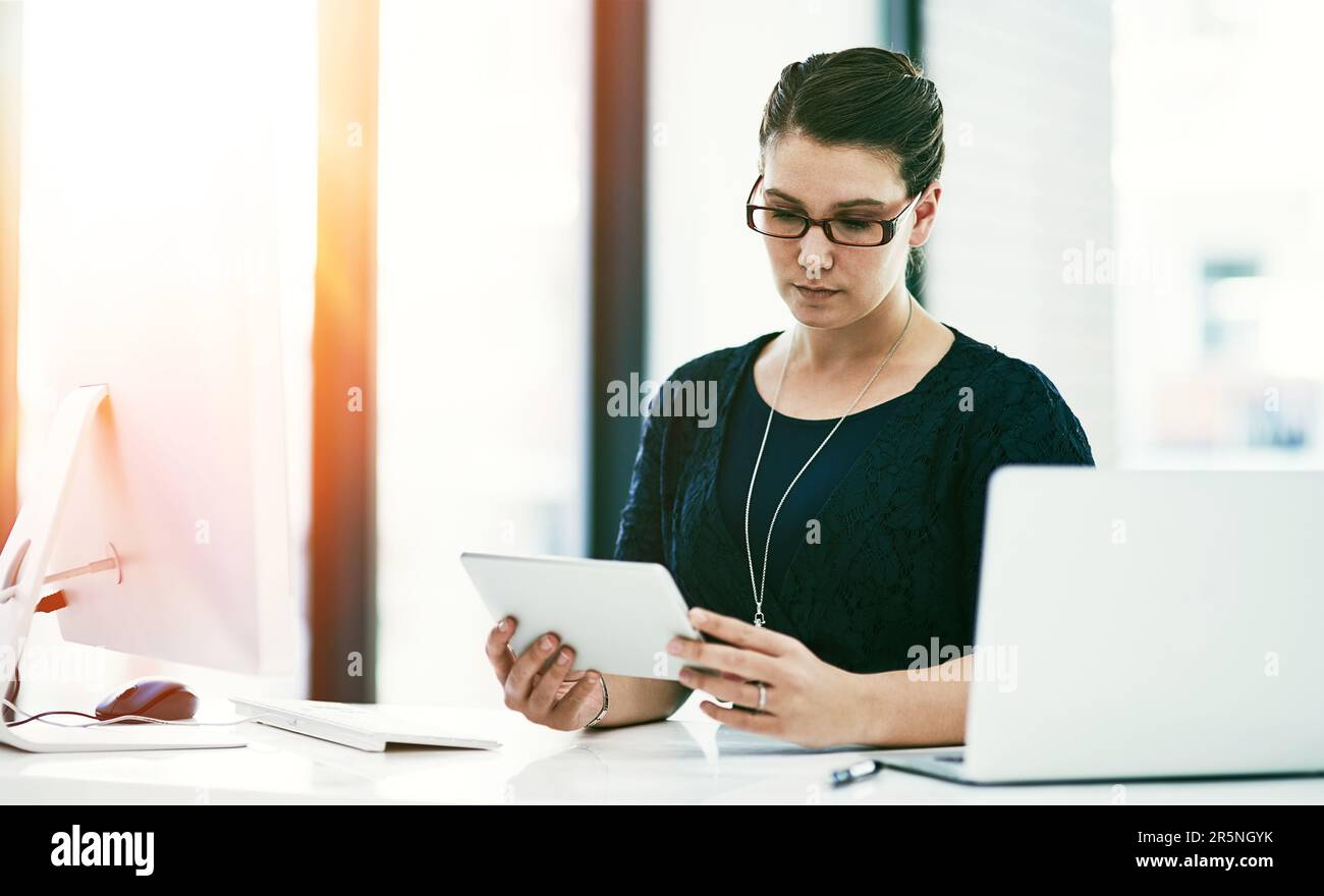 Every successful person has the habit of working hard. a young ...