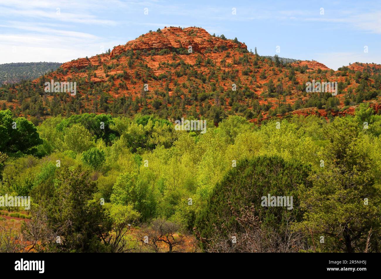 Verde valley and distant red rock mountains Stock Photo - Alamy