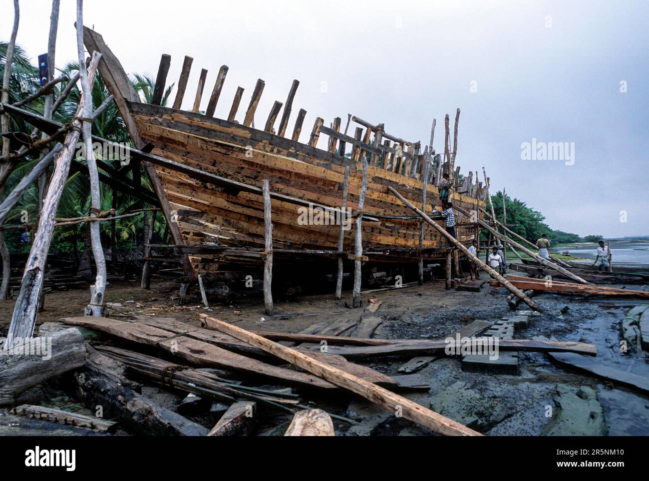 Wooden cargo boat making at cuddalore, Tamil Nadu, South India, India ...
