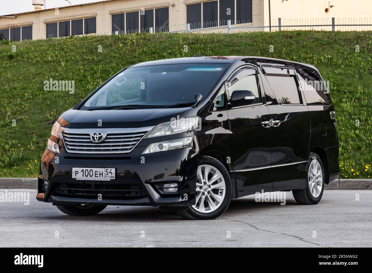 Toyota Unveils New Alphard And Vellfire Minivans In Japan