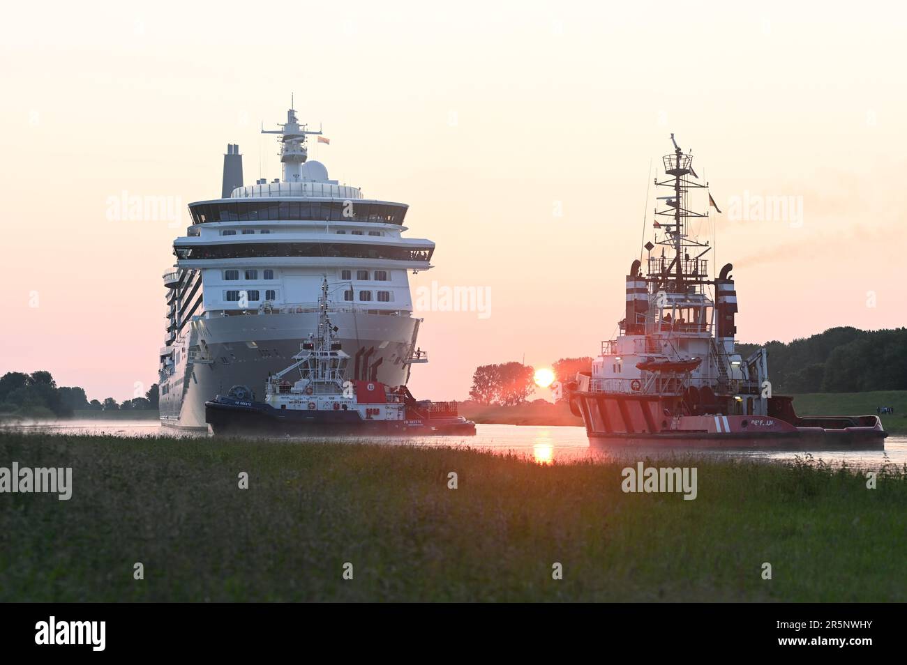 Silver nova cruise hi-res stock photography and images - Alamy