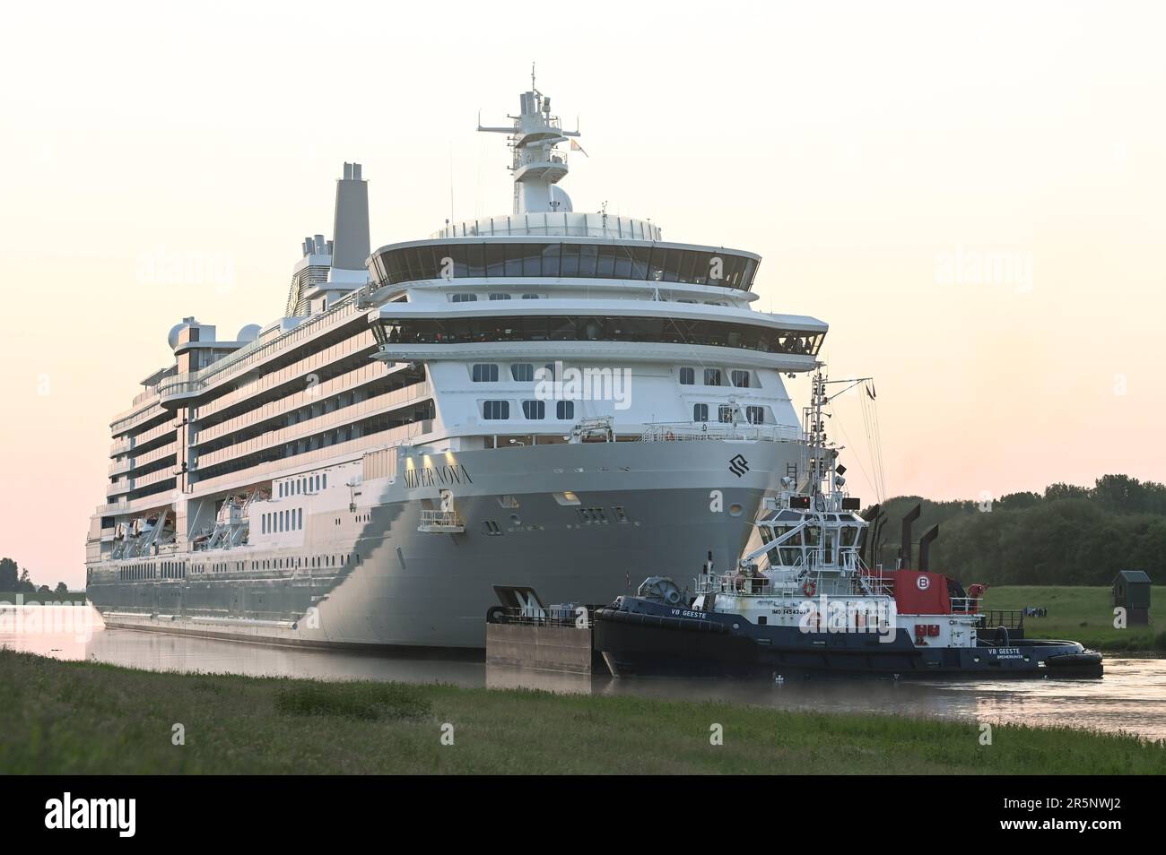 Papenburg, Germany. 05th June, 2023. The new cruise ship "Silver Nova ...