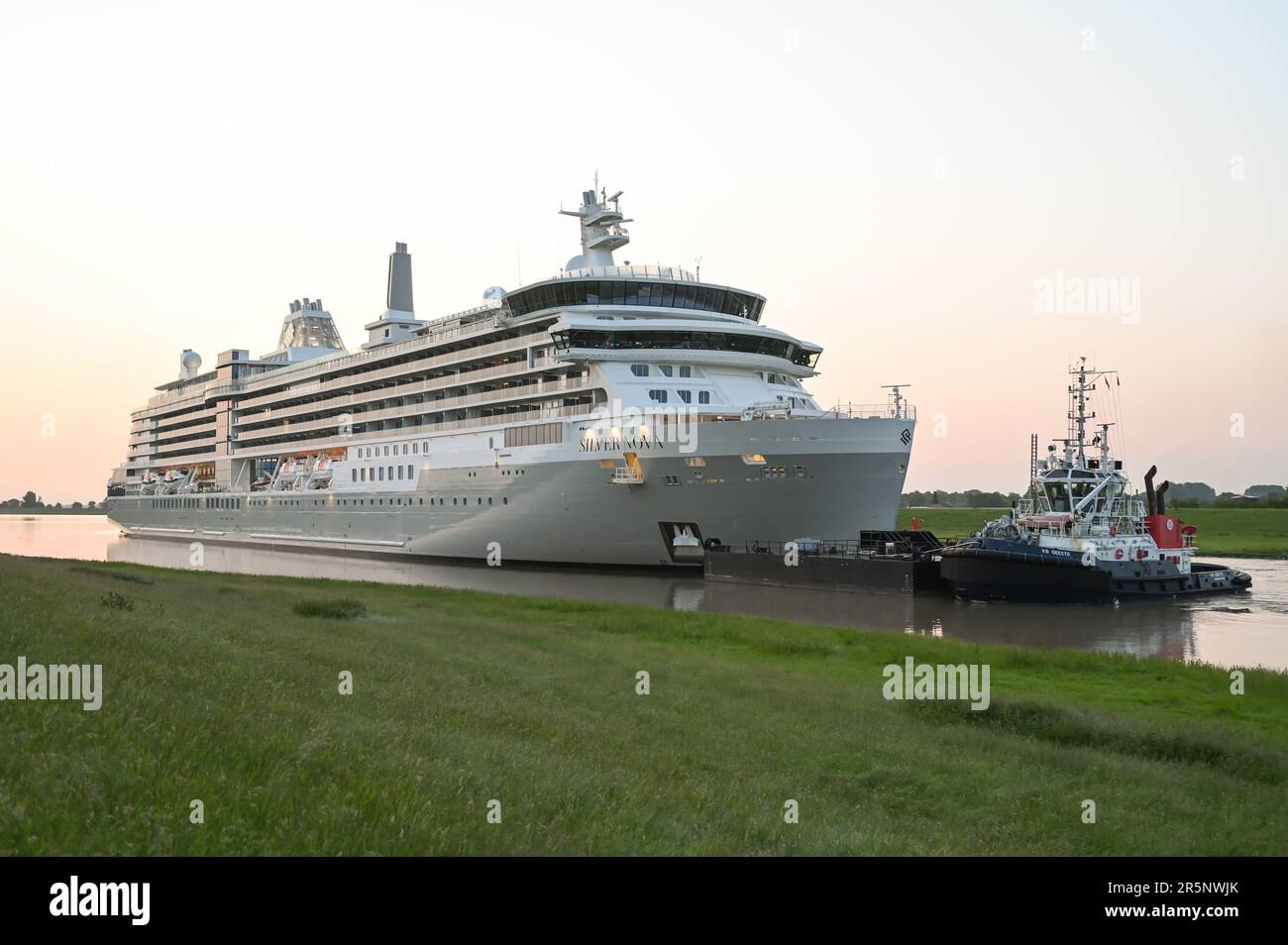 Papenburg, Germany. 05th June, 2023. The new cruise ship "Silver Nova ...