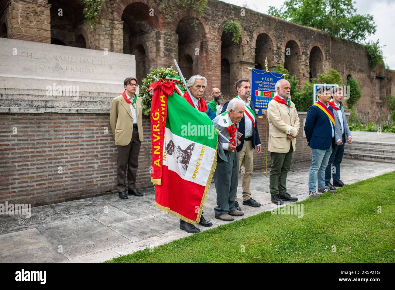 1944 rome hi-res stock photography and images - Alamy